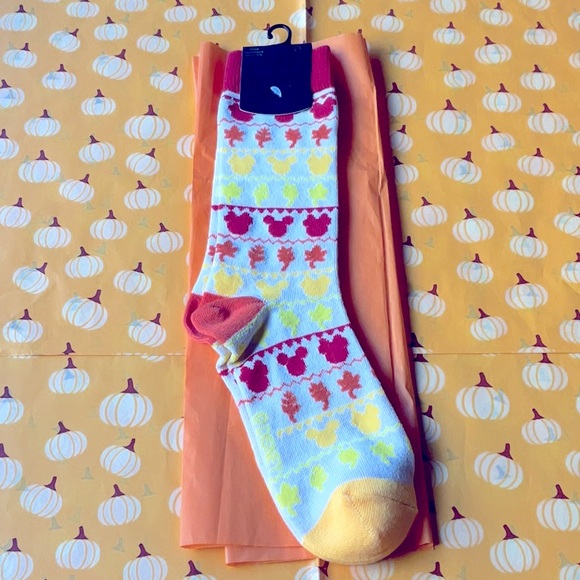 Loungefly | Accessories | Disney Fall Mickey And Minnie Mouse Fair Isle ...